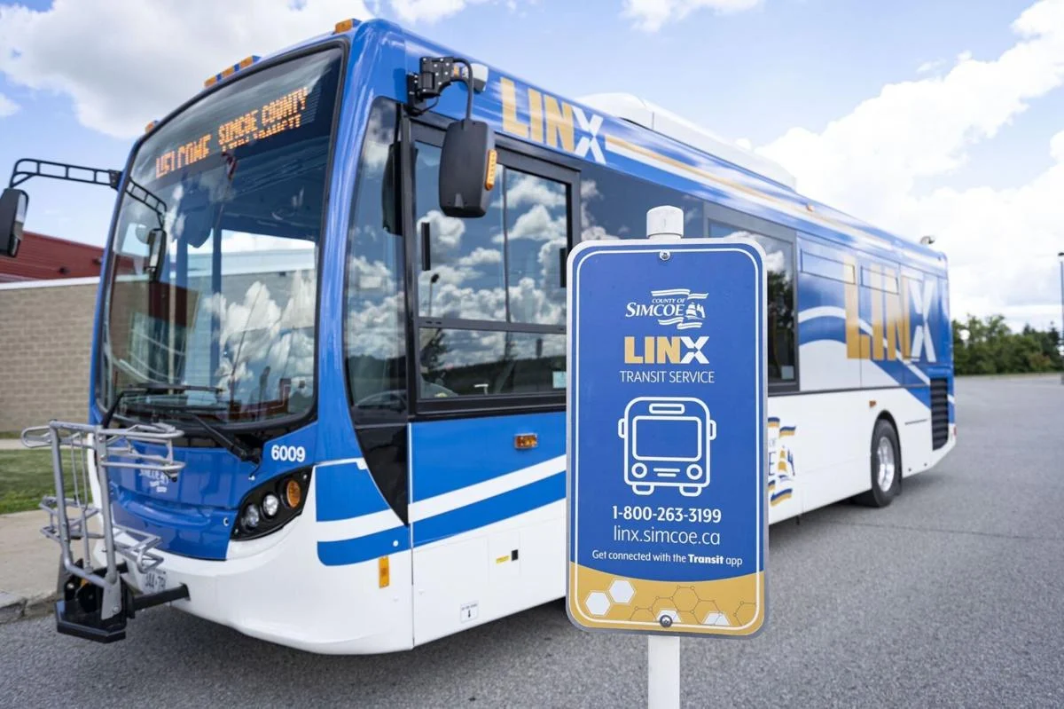 Simcoe County Expanding Transit Fleet | Canada Community-Building Fund